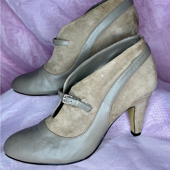 Bella Vita | Shoes | New Bella Vita 7 2 Stone Taupe Leather Suede Pump ...
